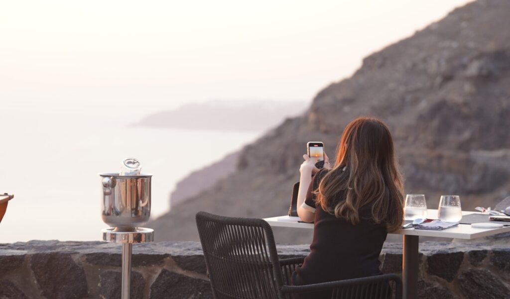 9 Best Restaurants in Greece - Minitravellers